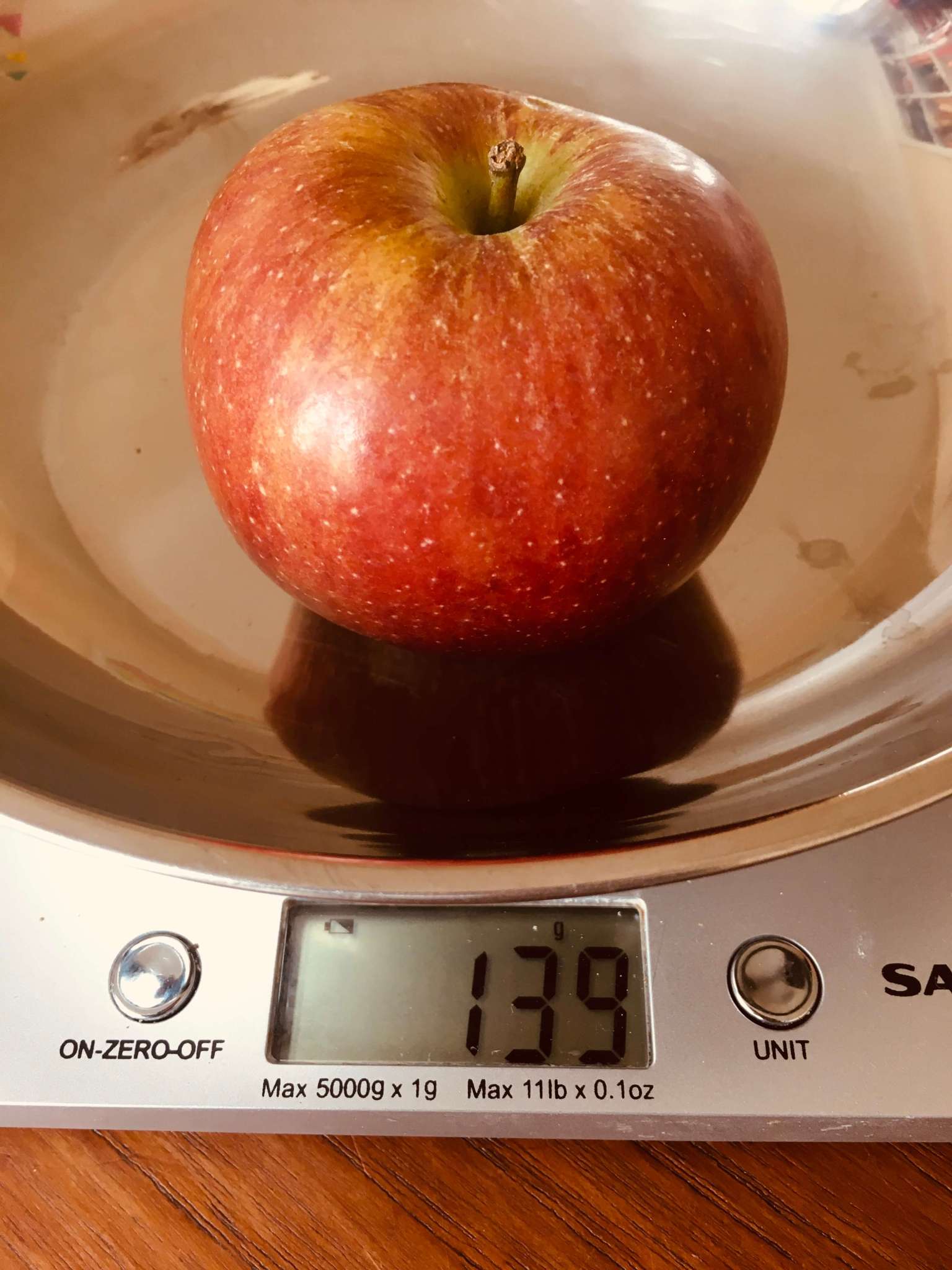 Weighing up Autumn produce – a seasonal activity for preschoolers ...